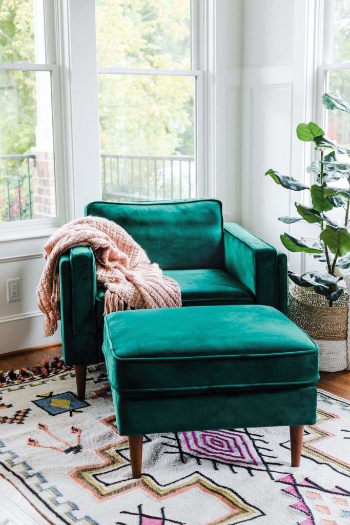 Modern Chairs and Armchairs: 2025 Trends - Hackrea
