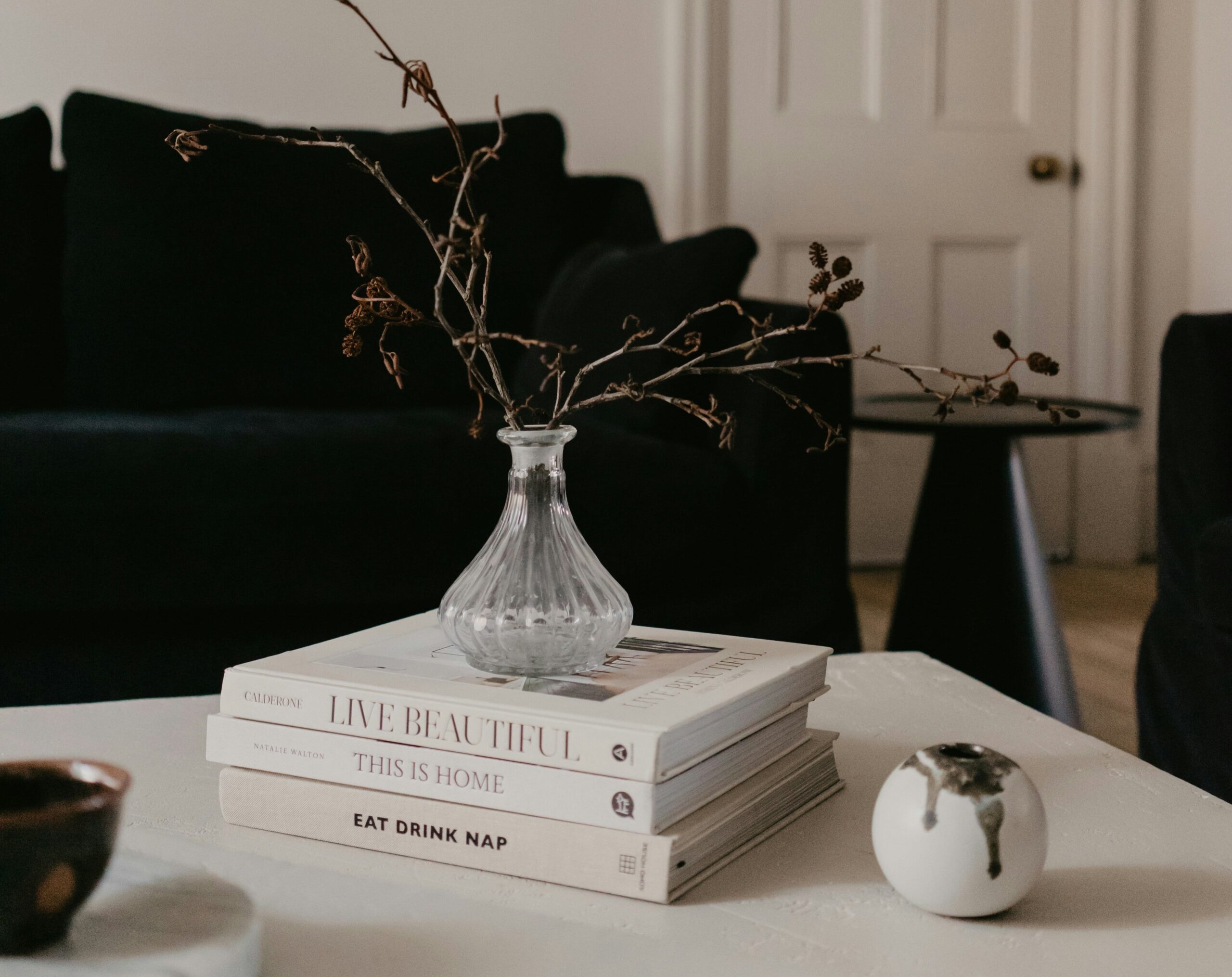 Most Anticipated Coffee Table Trends for 2025 - Hackrea