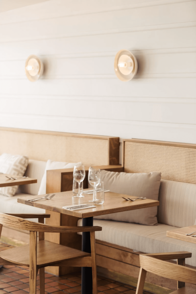 Modern Bar, Cafe, and Restaurant Design Trends 2025 - Hackrea