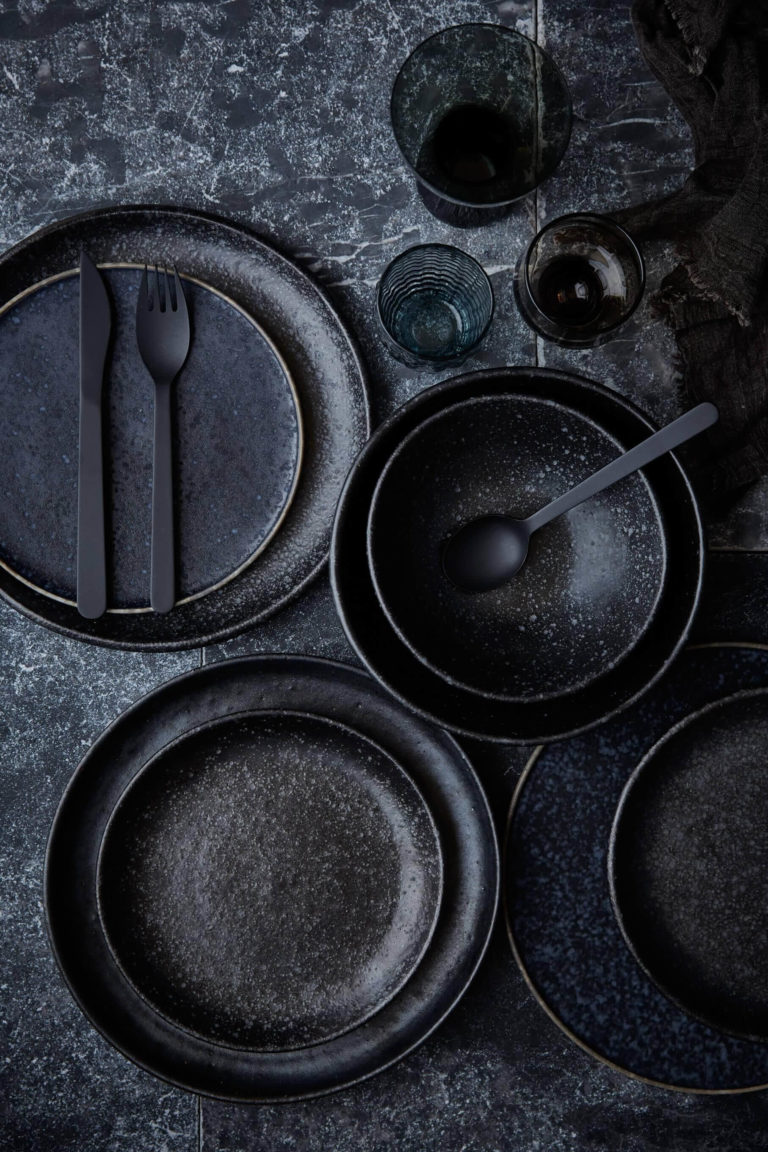 Tableware Trends 2025: Dine in Style - Hackrea