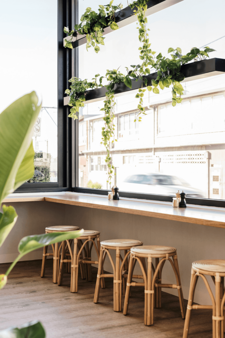 Modern Bar, Cafe, and Restaurant Design Trends 2025 - Hackrea