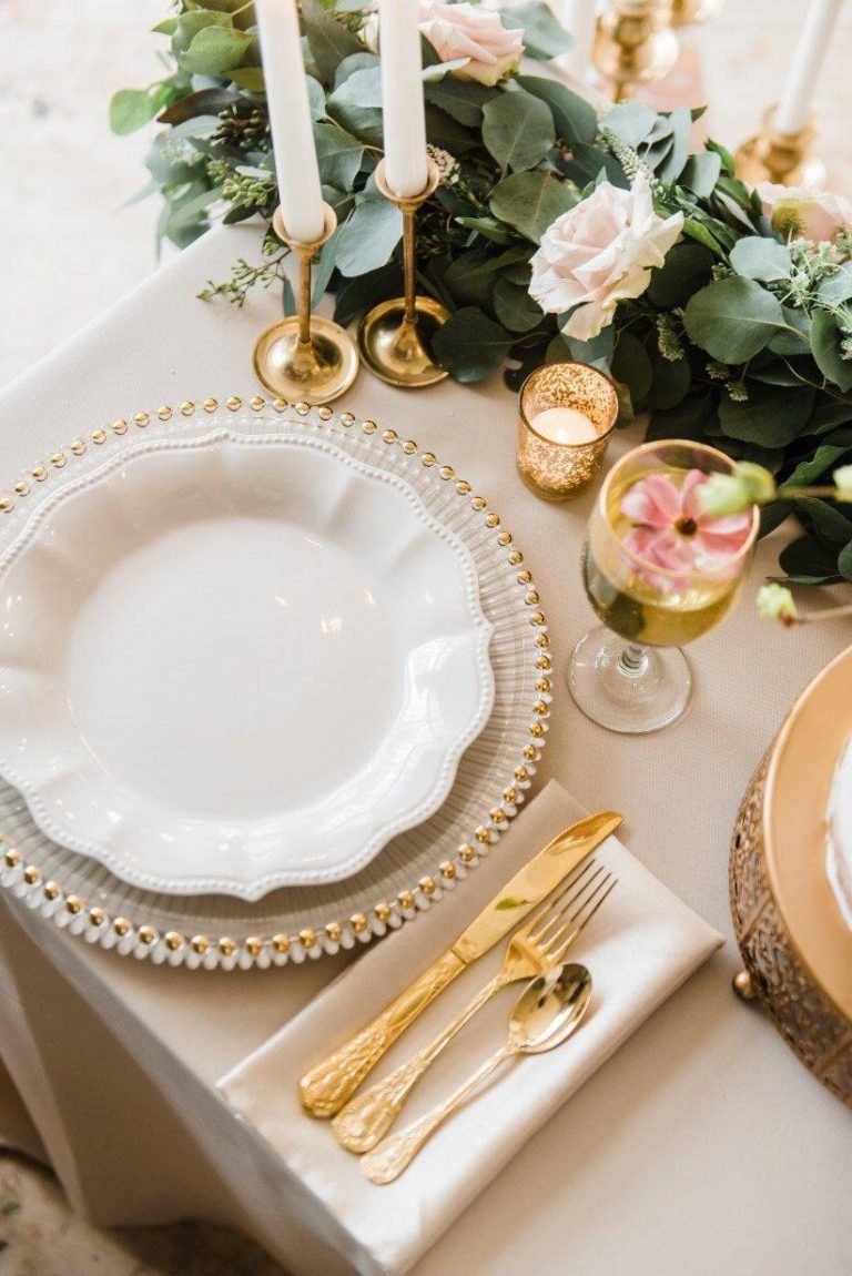 Tableware Trends 2025: Dine in Style - Hackrea