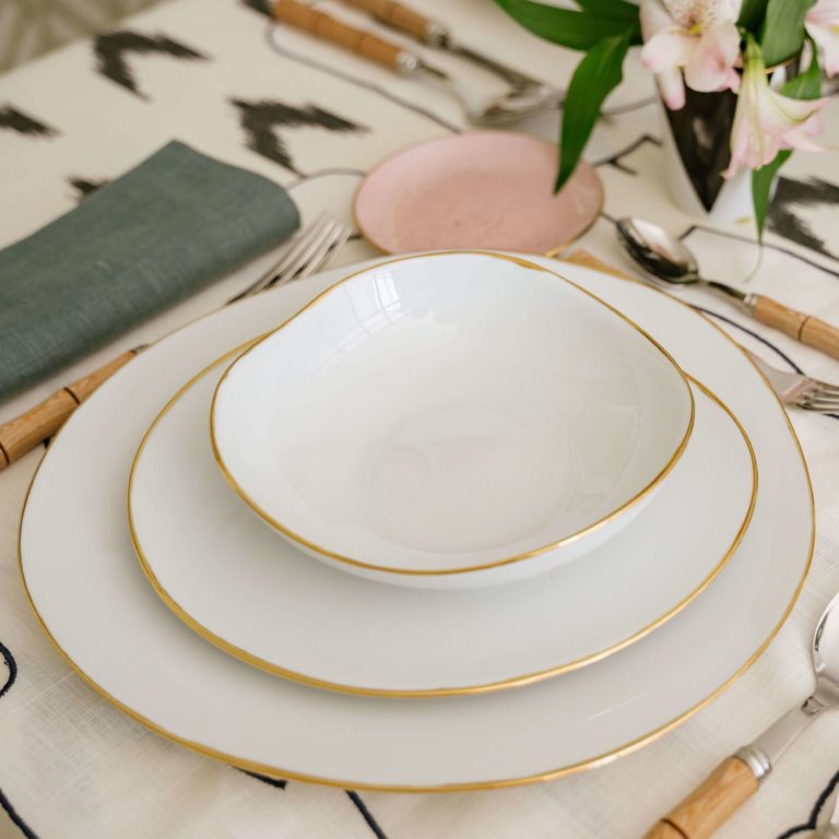 Tableware Trends 2025: Dine in Style - Hackrea