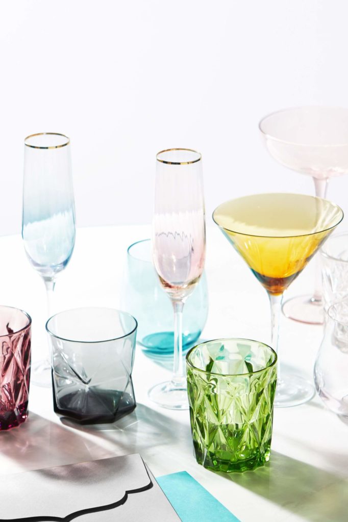 Tableware Trends 2025: Dine in Style - Hackrea