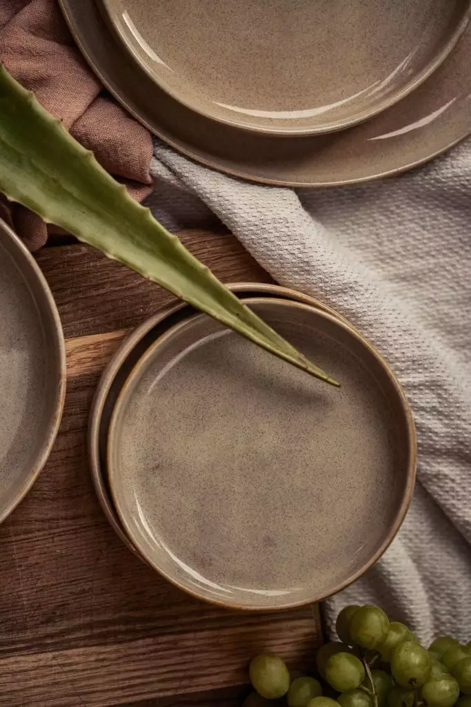 Tableware Trends 2025: Dine in Style - Hackrea