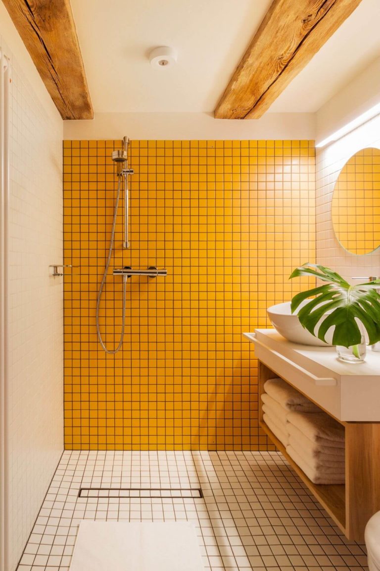 Bathroom Tile Trends 2025: Colors, Materials, Designs - Hackrea