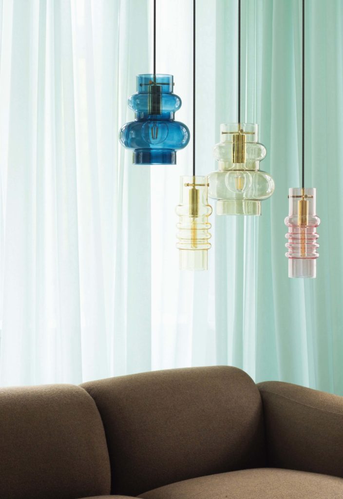 Top 11 Lighting Trends to Try in 2025 - Hackrea