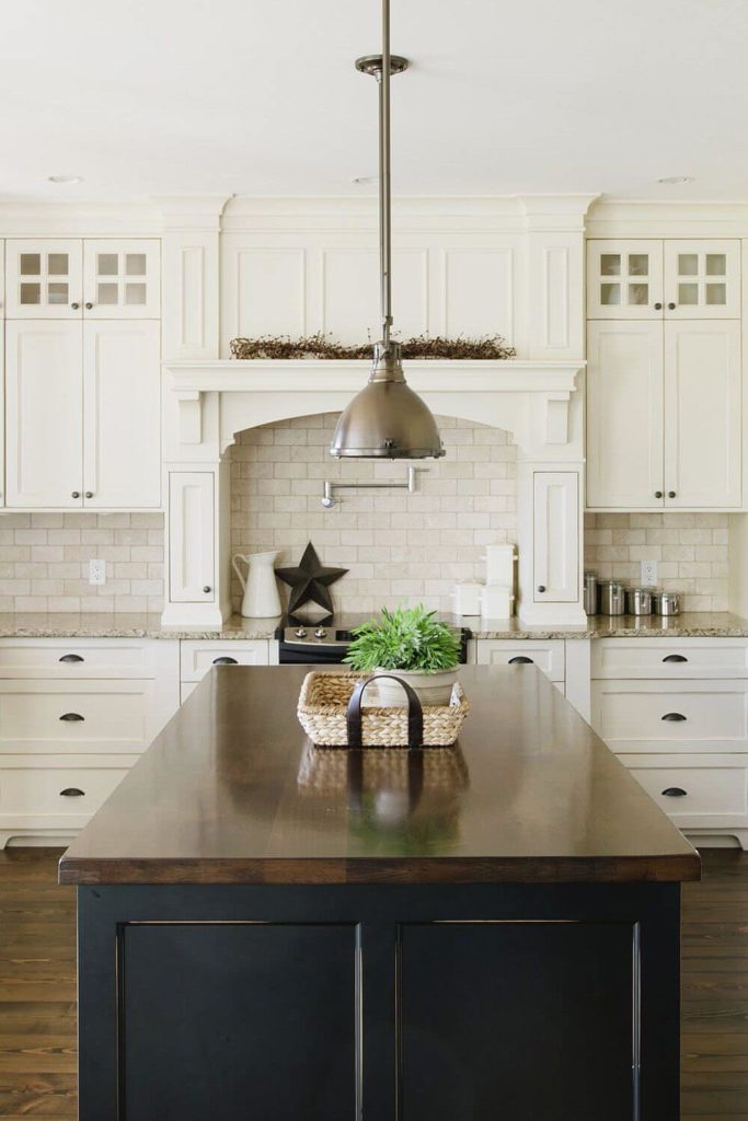 8 Appealing beige backsplash ideas: softness and comfort in one touch ...