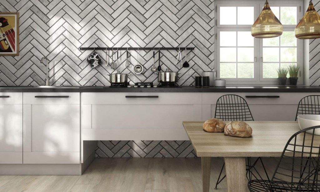 10 Fabulous herringbone backsplash ideas: integrate stylish patterns ...