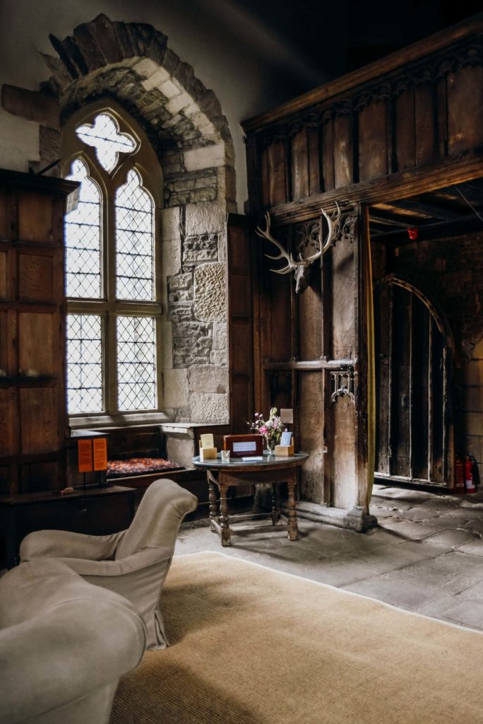 Medieval style in interior design - Hackrea