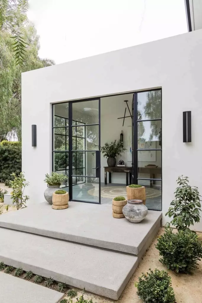 Lexicon Quarter (Dulux): What Color Is, Review, and Use - Hackrea