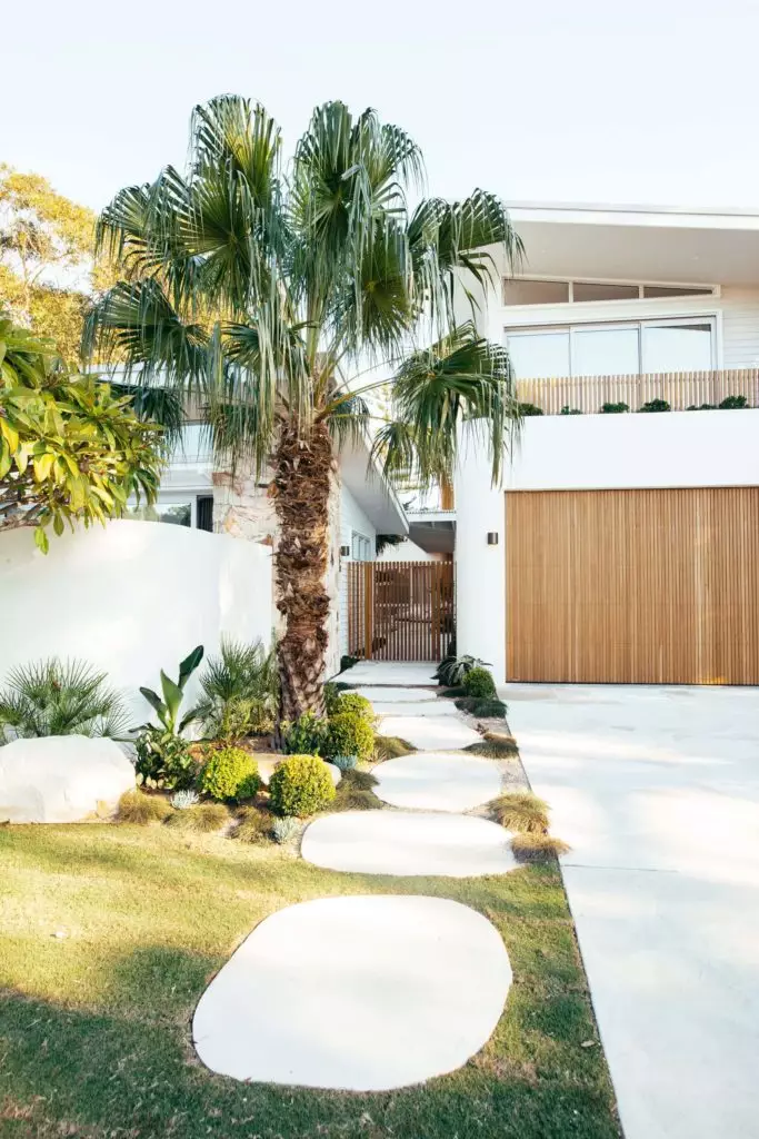 Lexicon Quarter (Dulux): What Color Is, Review, and Use - Hackrea