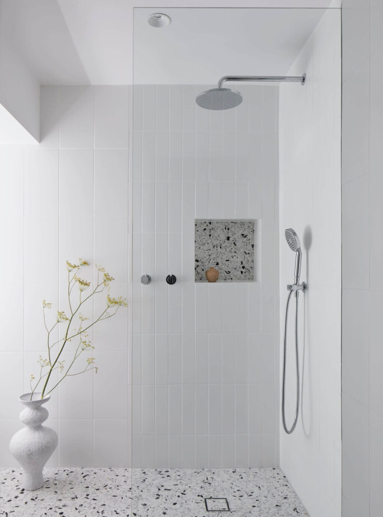 16 Shower Design Ideas You’ll Want to Try & Useful Tips - Hackrea