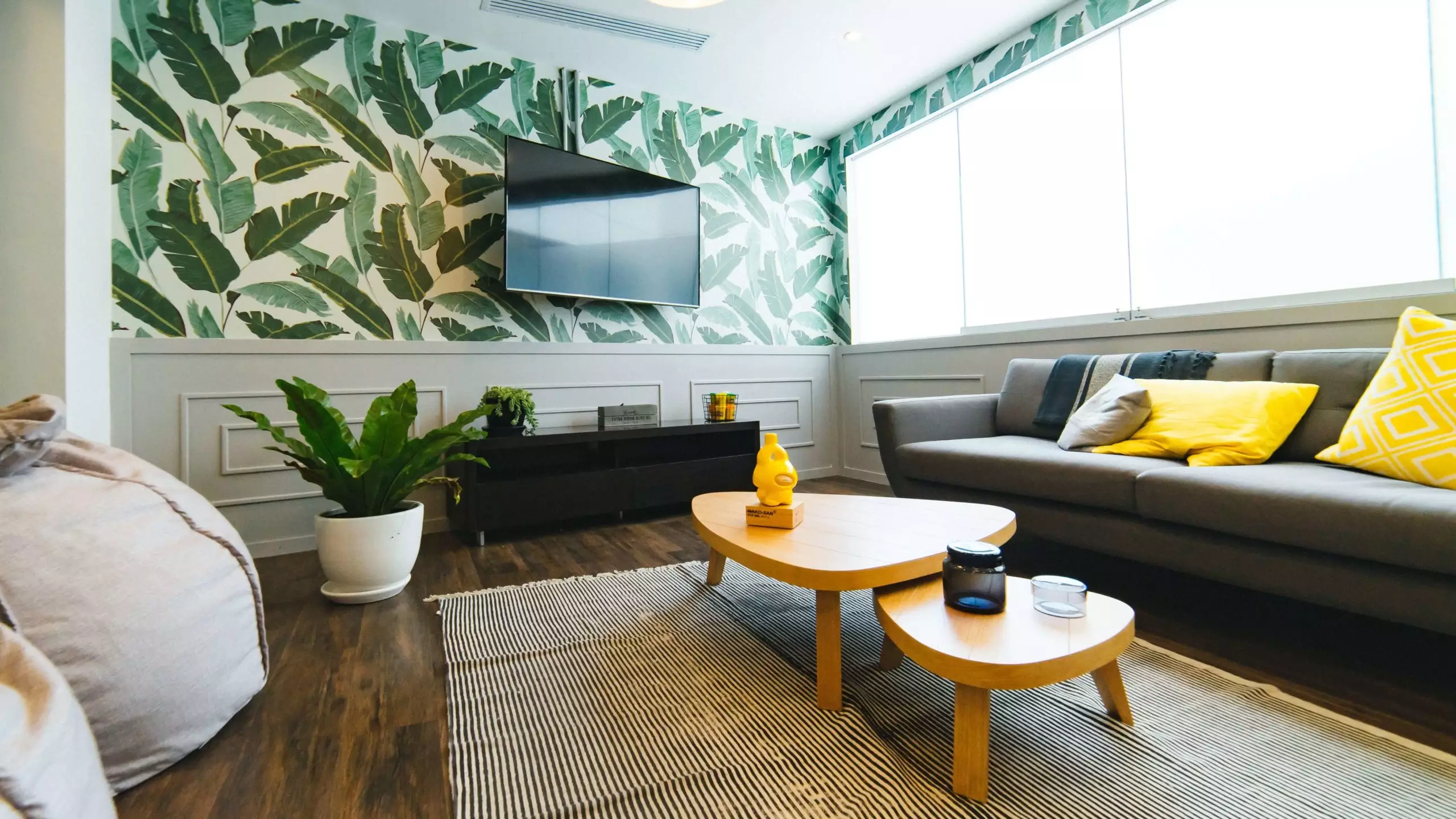 Living Room Half Wall Design