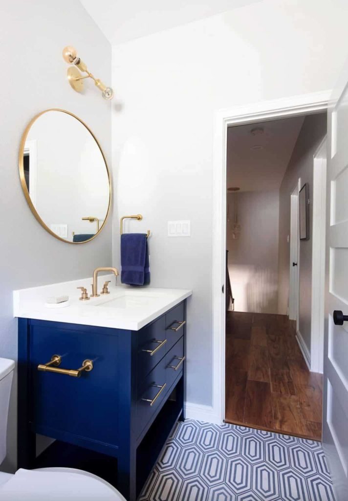 12 Charming Blue Vanity Bathroom Ideas - Hackrea