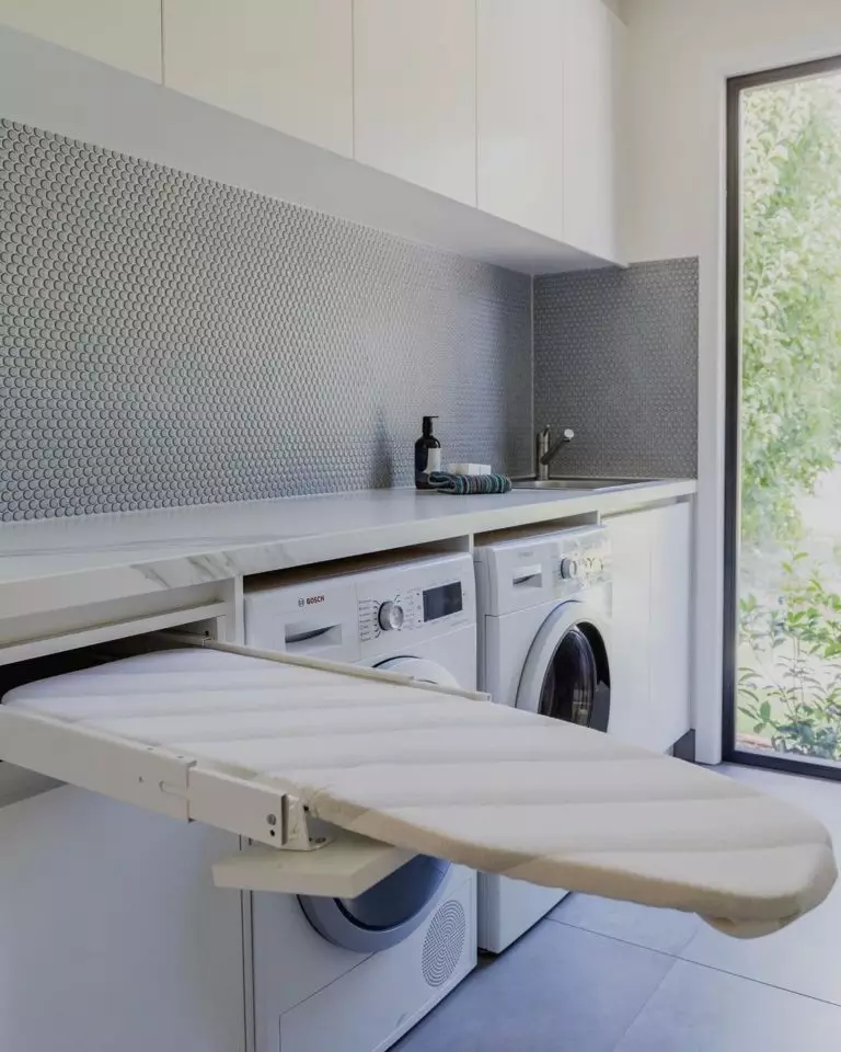 How to Combine a Laundry Room with a Pantry: Expert Ideas - Hackrea