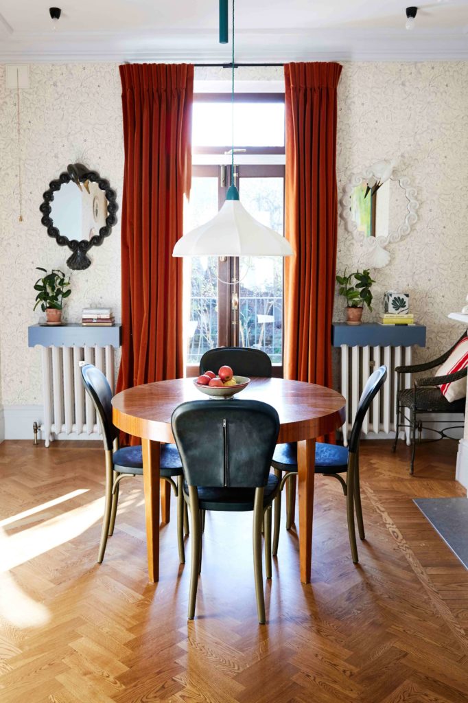 Top 11 Trendiest Red Curtain Ideas in 2025 - Hackrea