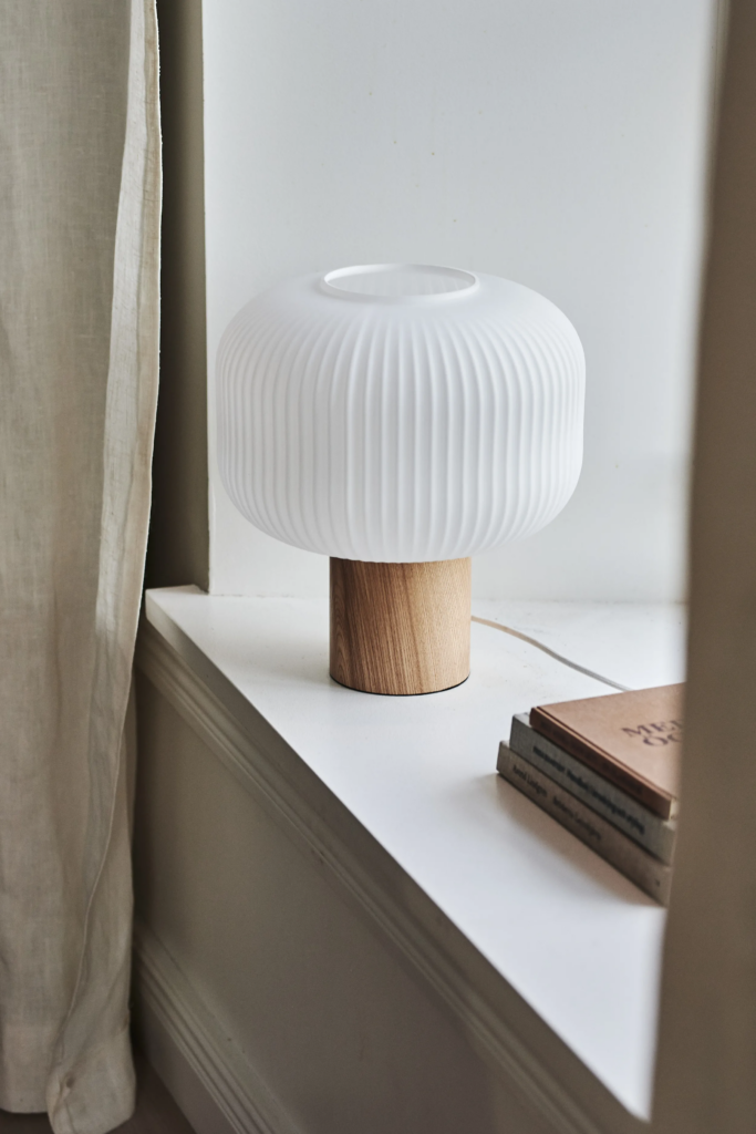 Table Lamp Trends You’ll Want to Try in 2025 - Hackrea