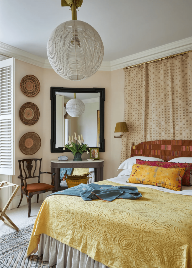 Pristine OC-75 (Benjamin Moore): What Color Is, Review, and Use - Hackrea