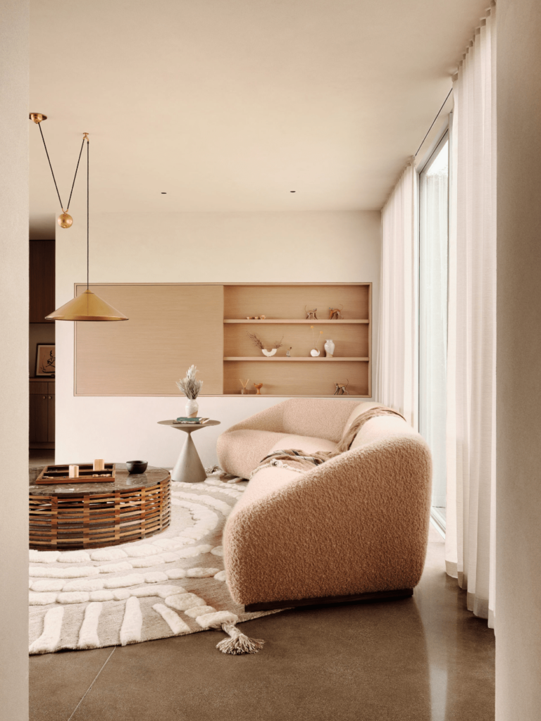 Pristine OC-75 (Benjamin Moore): What Color Is, Review, and Use - Hackrea