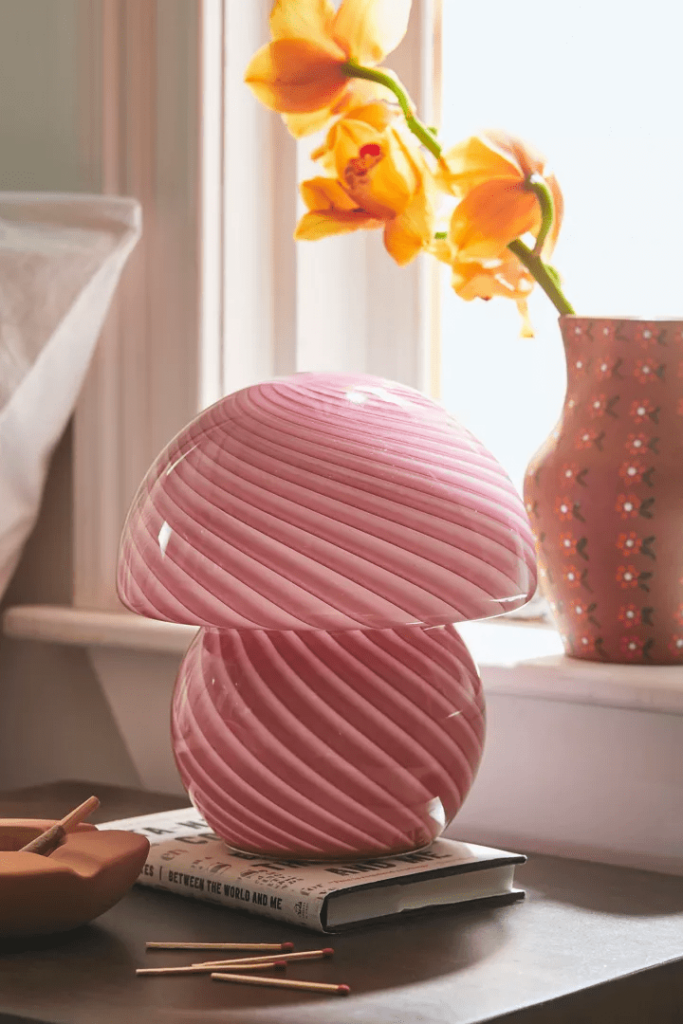 Table Lamp Trends You’ll Want to Try in 2025 - Hackrea