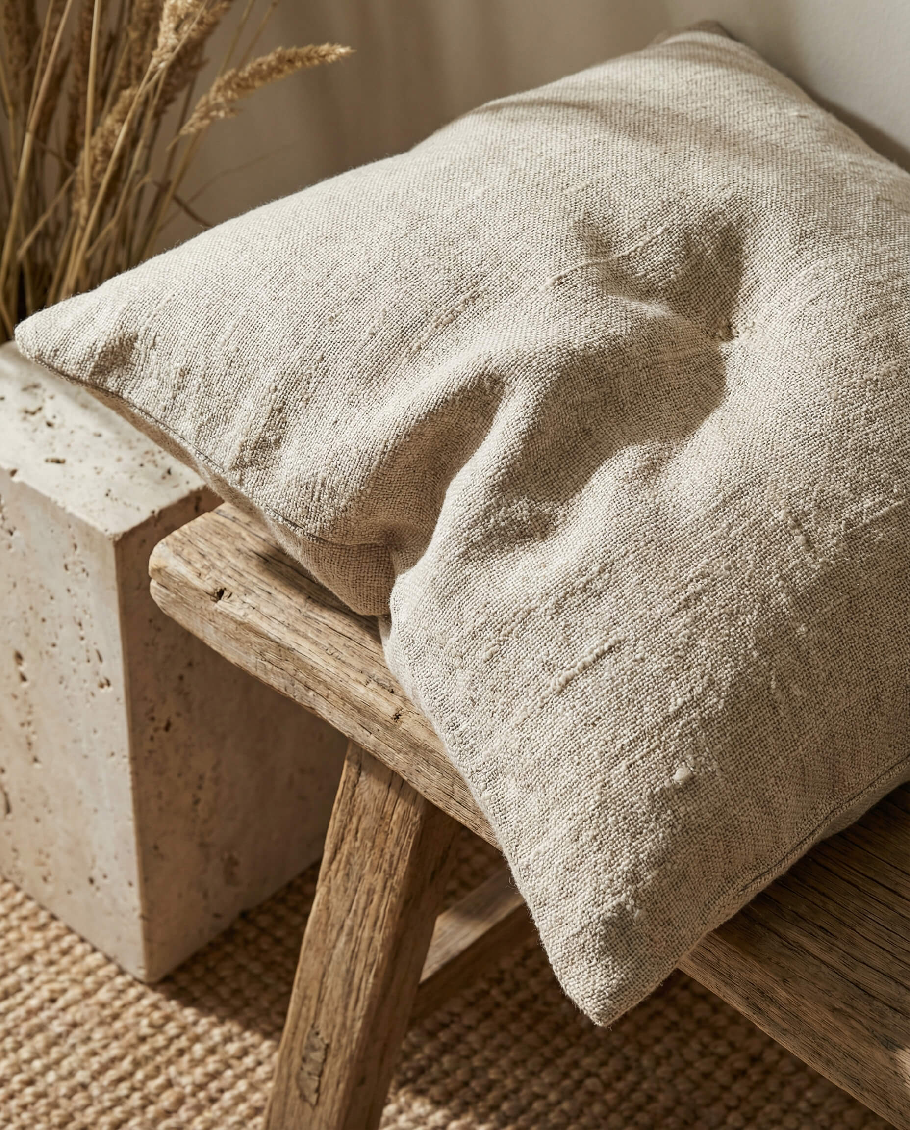 Modern Throw Pillow Trends 2026: Colors & Styling - Hackrea